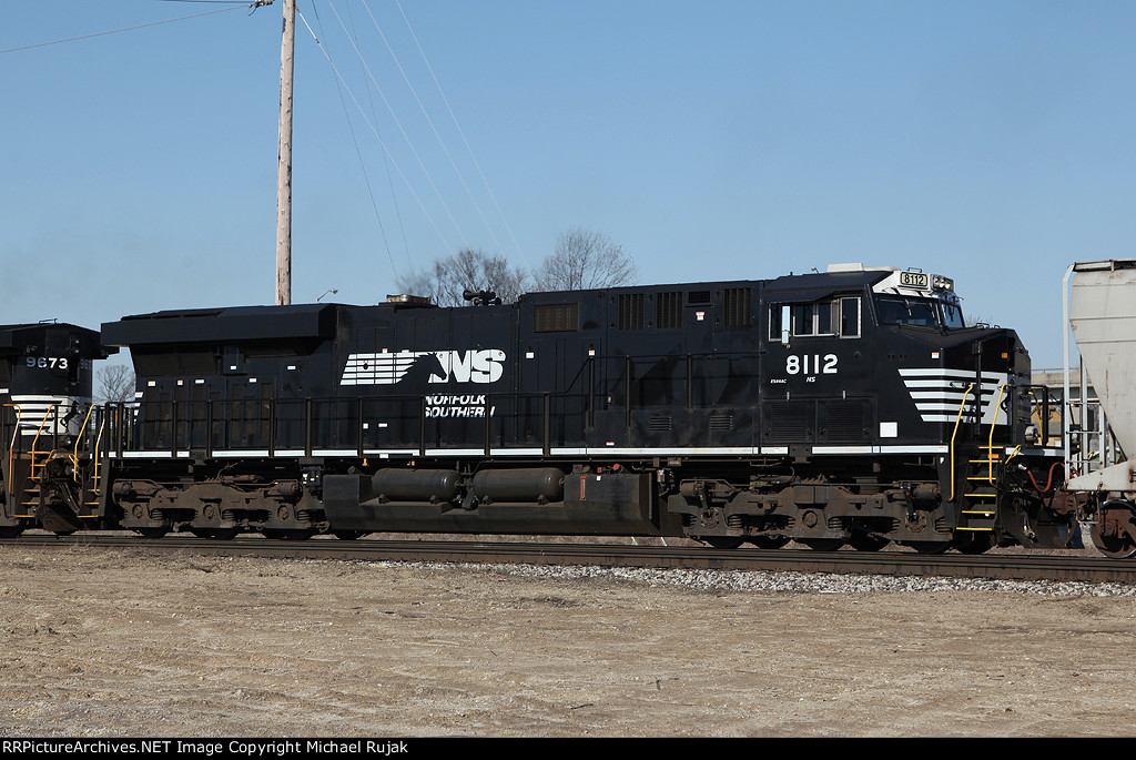 NS 8112